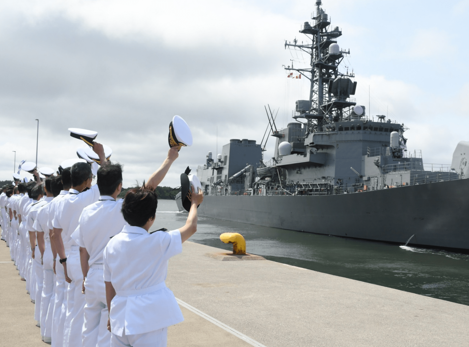 護衛艦「いせ」「すずなみ」が令和7年度IPD25任務に出発 – ファイナンシャルニュースジャパン